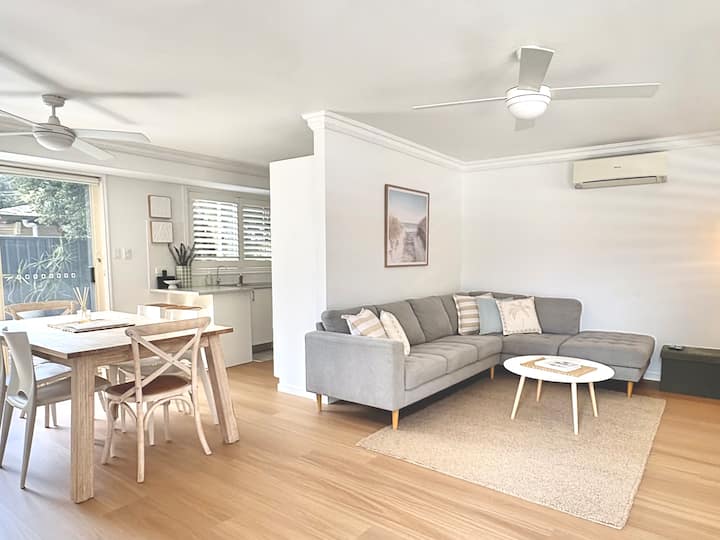4 Bedroom Terrigal Beach Townhouse - Terrigal