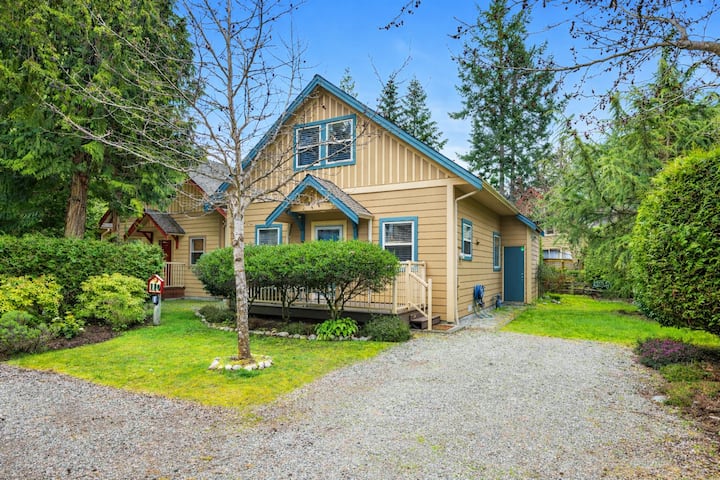 Book Now 20% Off: 3 Bd/2 Bth With Pool & Hot Tub - Parksville