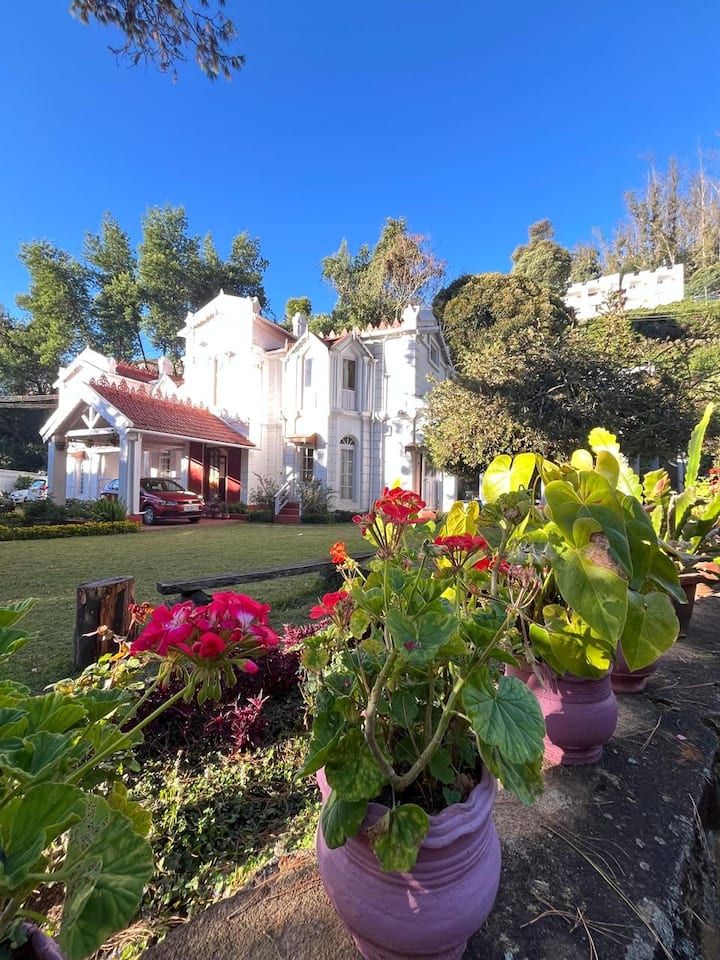 Family Room For 4 - Ooty