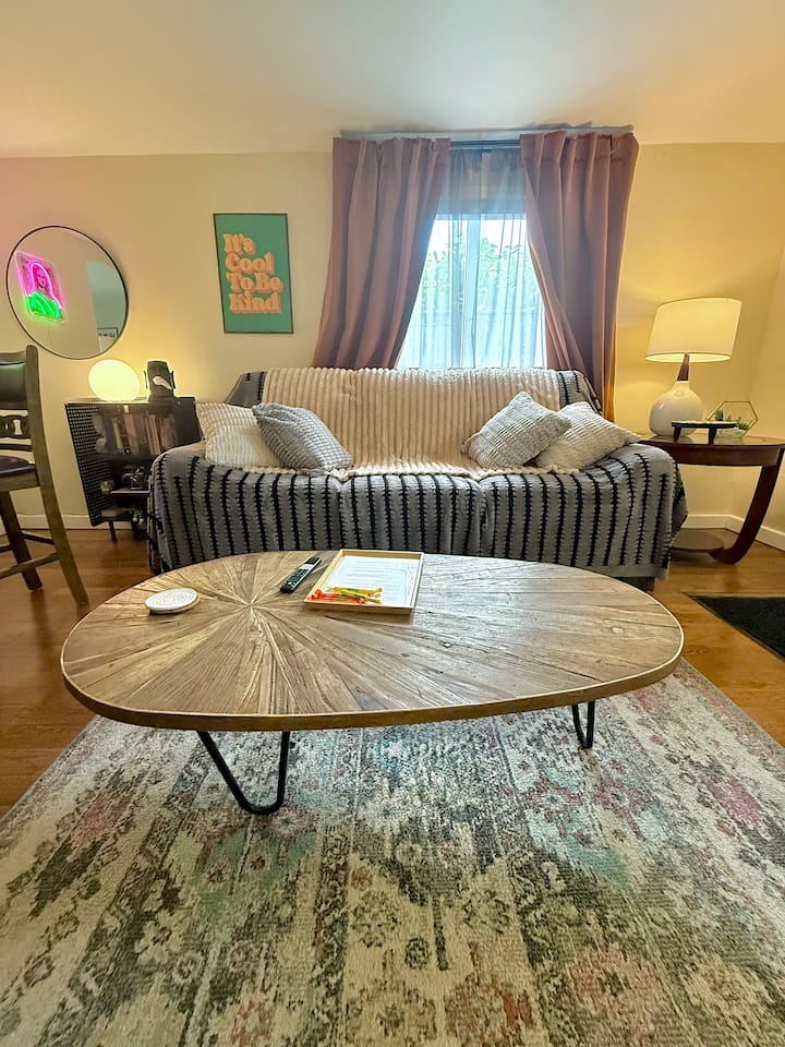 Private Ac Guest Suite Near Airport, Kobuta Garden - Seattle, WA
