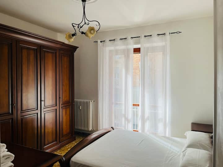 Ampio E Centrale Appartamento Con Vista A Torino - Turin