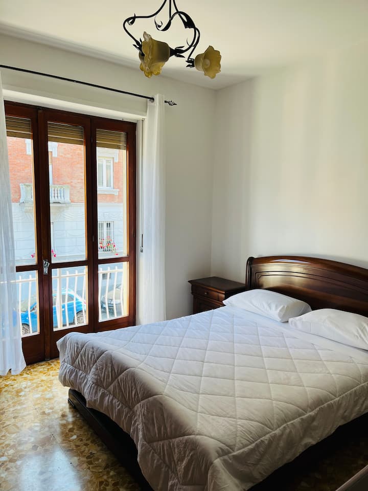 Ampio E Luminoso Appartamento Con Vista A Torino - Turin