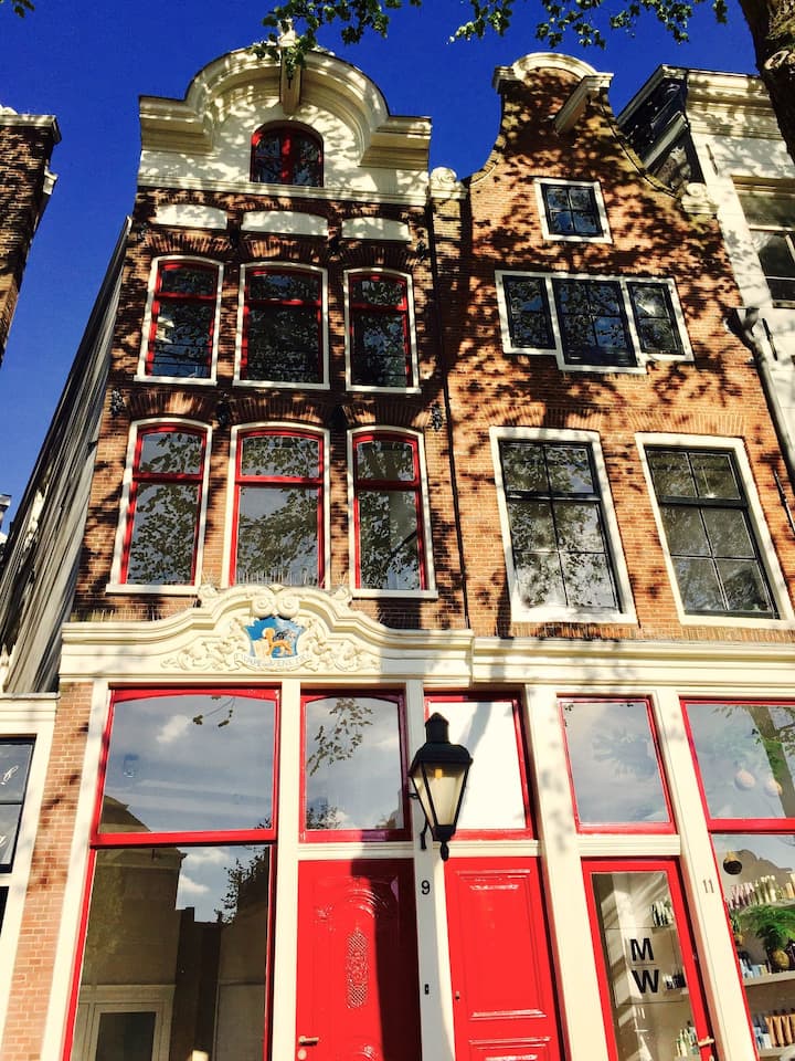 Charmant 16e Eeuws Appartement Op Toplocatie - Zaandam