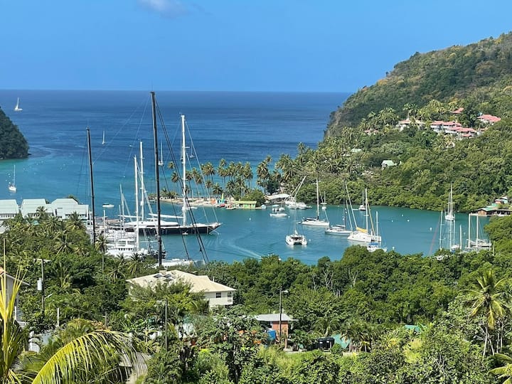 Soufriere Adventure Day Sail (Group) - Santa Lucía