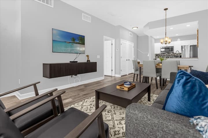 Family Luxury Villa| 15 Min To Disney|resort Pool - Kissimmee, FL