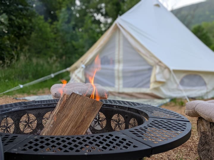 Creekside Glamping W/ Hot Tub & Breakfast Option - Finger Lakes, NY