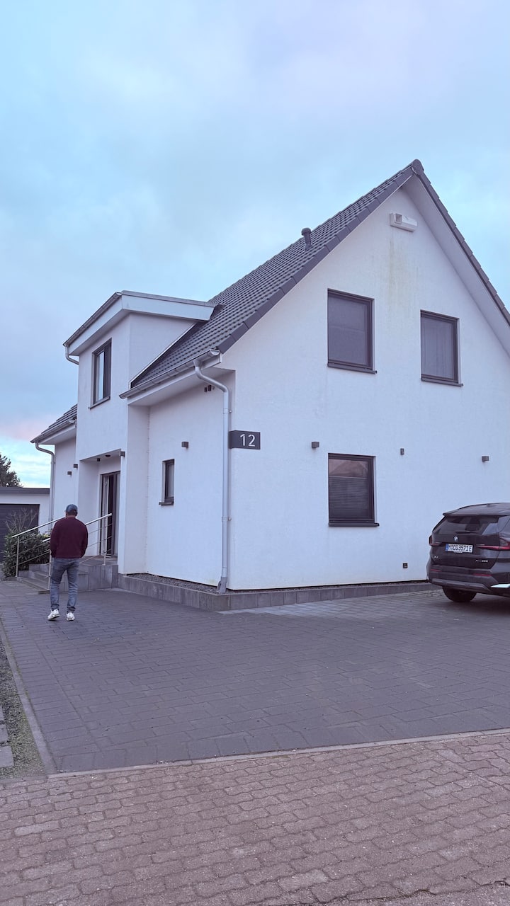 House In Elmenhorst, Between Hamburg And Lübeck - Bad Oldesloe