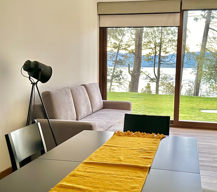 Encantador Apto Vista Al Lago Jardín Piscina 4 Pax - San Carlos de Bariloche