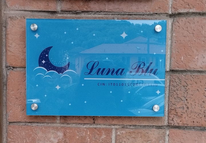 Luna Blu - Italia