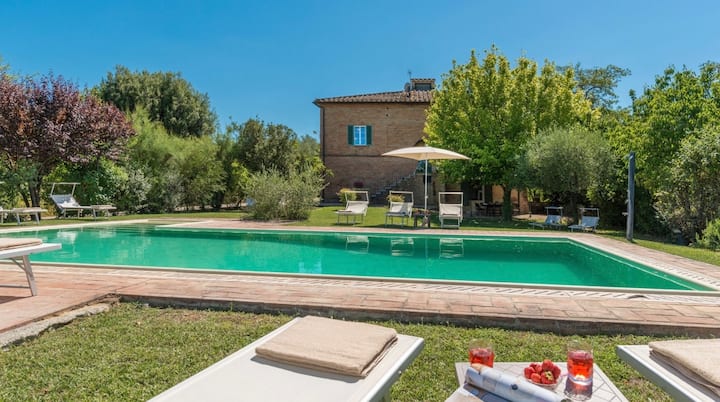 Villa Magnolia Just 15 Km Far From Siena - Siena