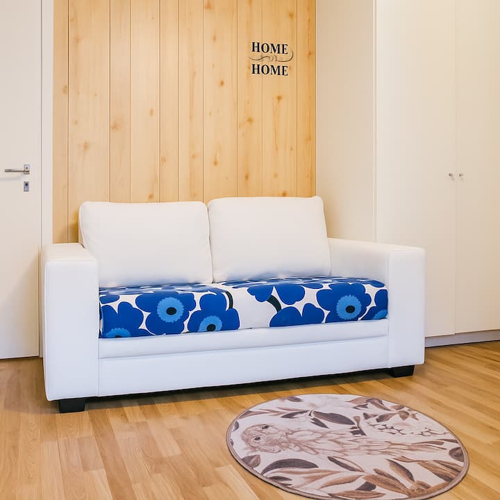 Cozy 2-bedroom Apartment- 300m To Metro & Shops - Helsinki