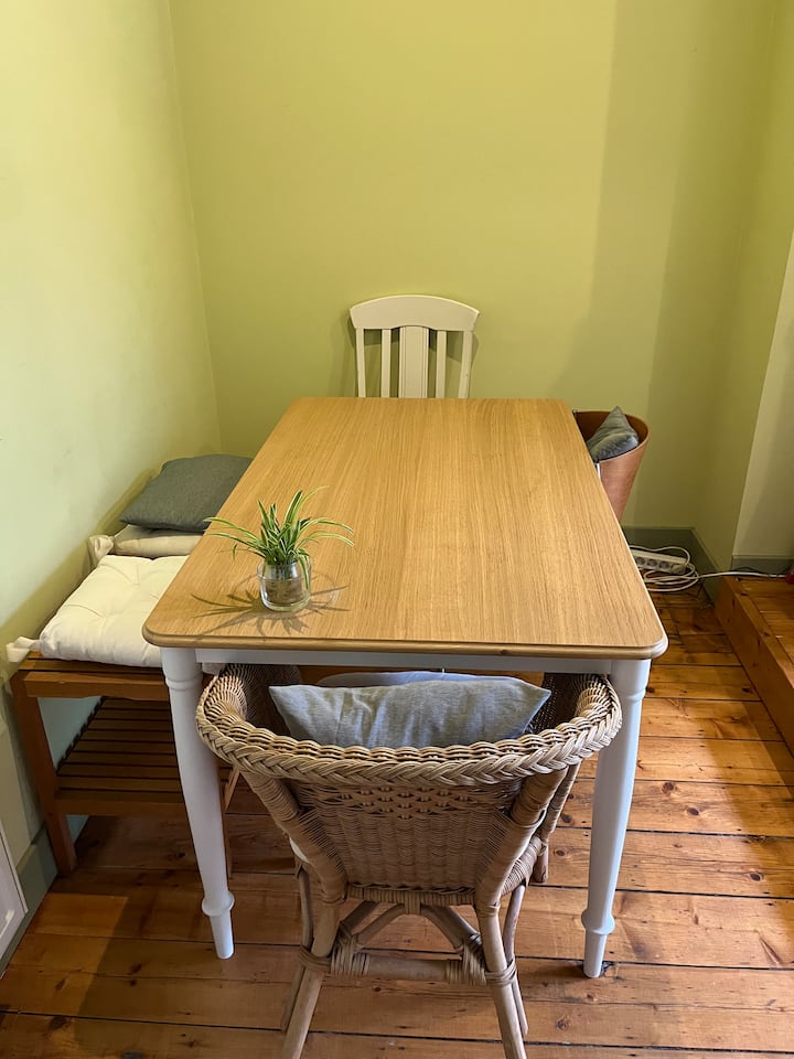 Writer’s Residence, Est. 1912—‘nordligt’ - Anvers