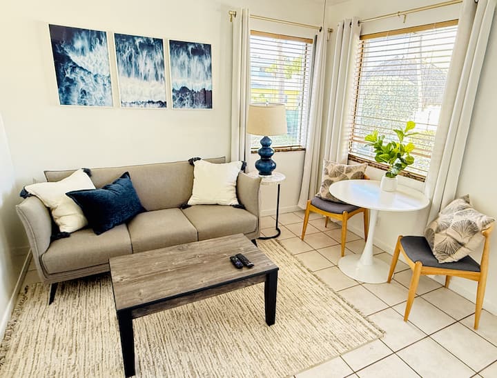 Beach Stay · Modern Comfort · Steps To Beach #5 - Deerfield Beach, FL