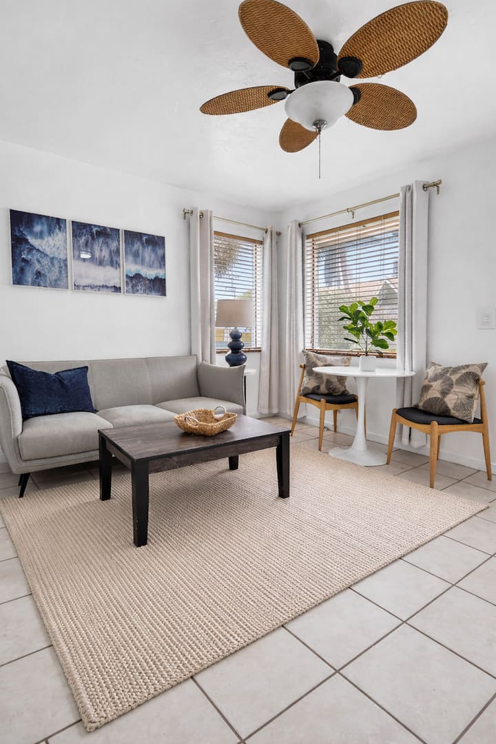 Walk To Beach • Food & Nightlife • Prime Location - Boca Raton, FL