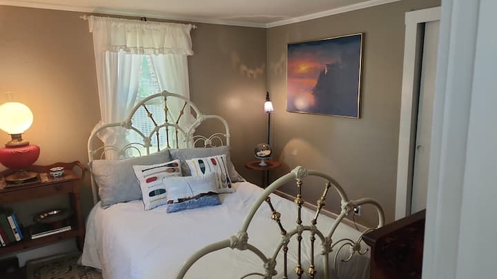 Charming Beach House - Truro