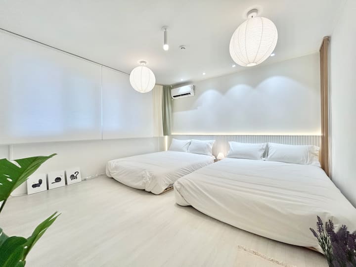 신규#탠저린하우스#호텔침구#봉천동#공항버스6분#지하철10분#평지#봉천역#서울대입구#최대6인 - Seoul