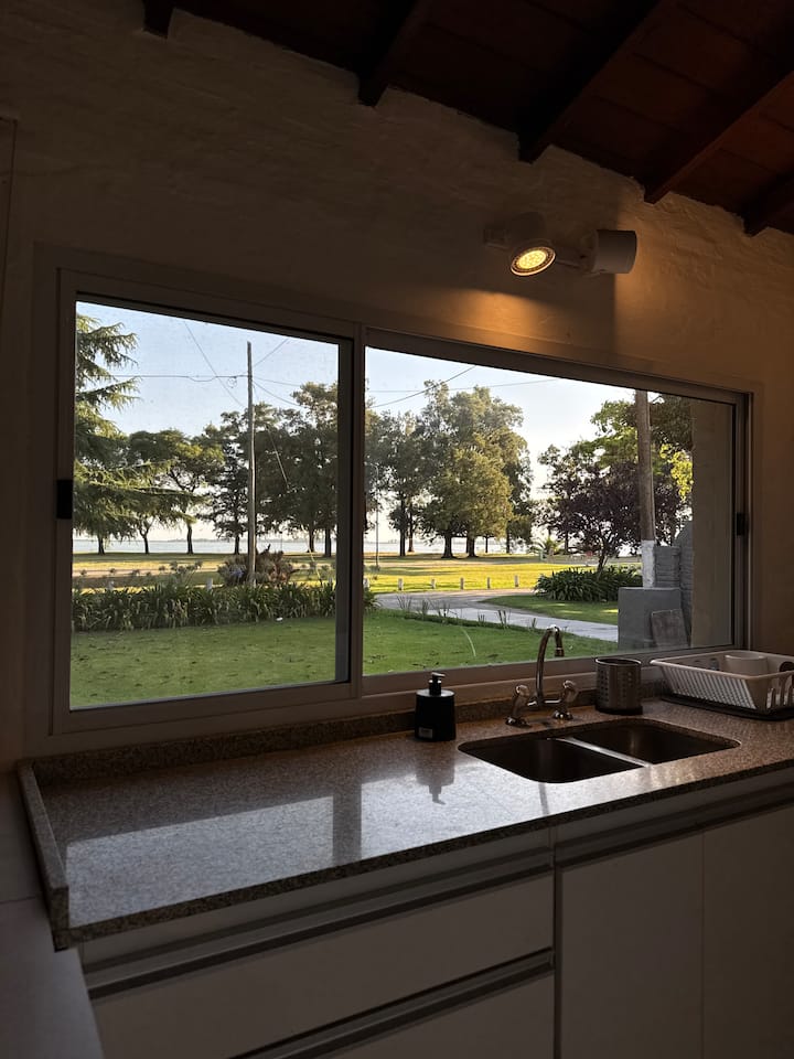 Casa “Ensueños” Vista A Laguna - Chascomús