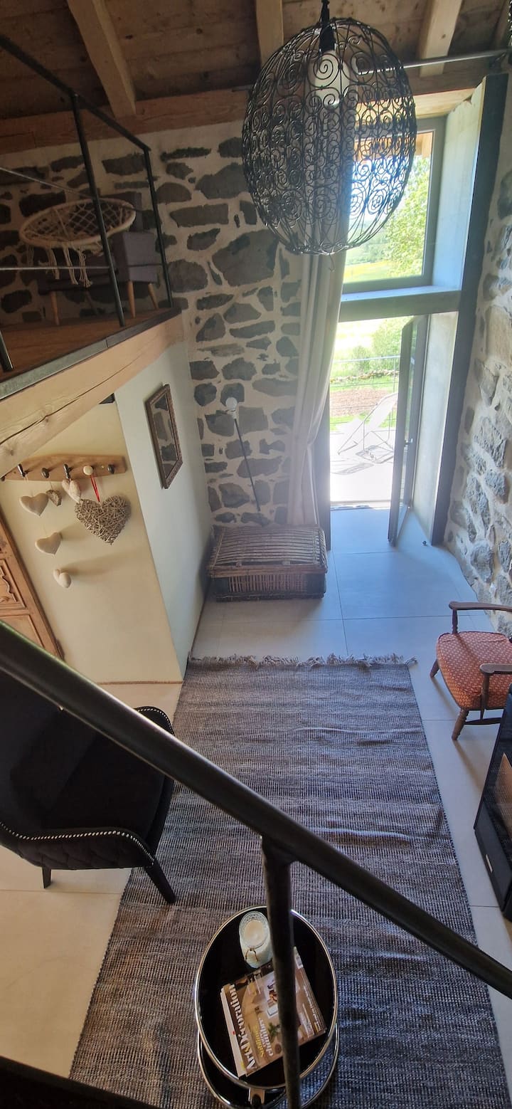 Nid Douillet En Pleine Nature - Haute-Loire