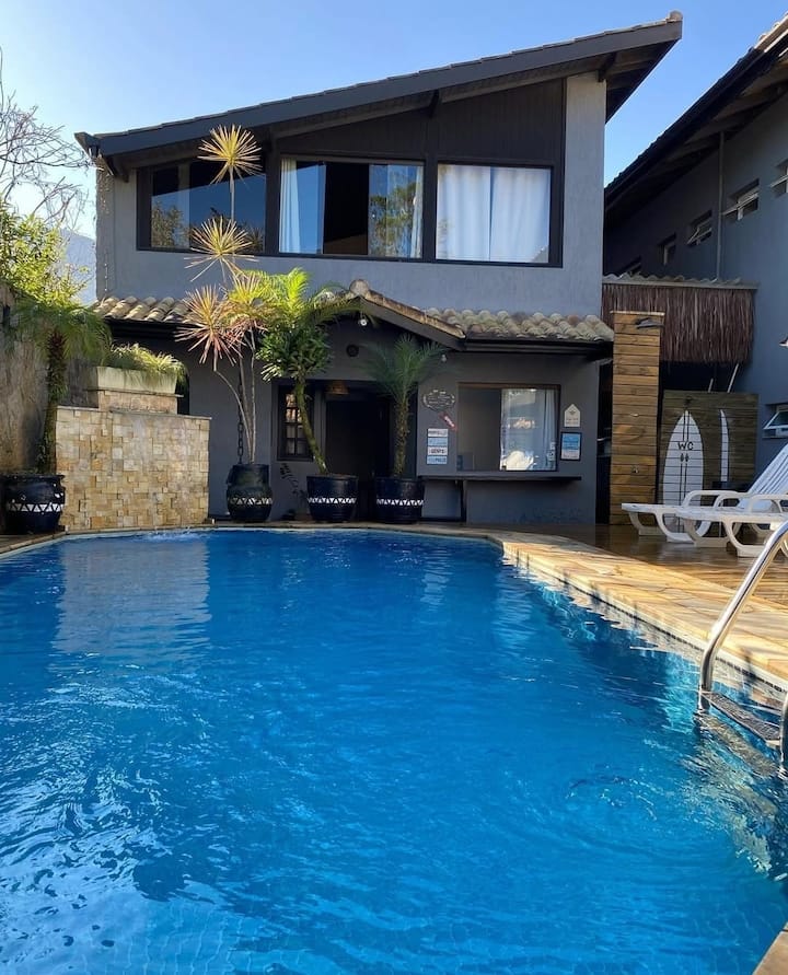 Flat 10|localização Imbatível| 350m Praia Maresias - São Sebastião