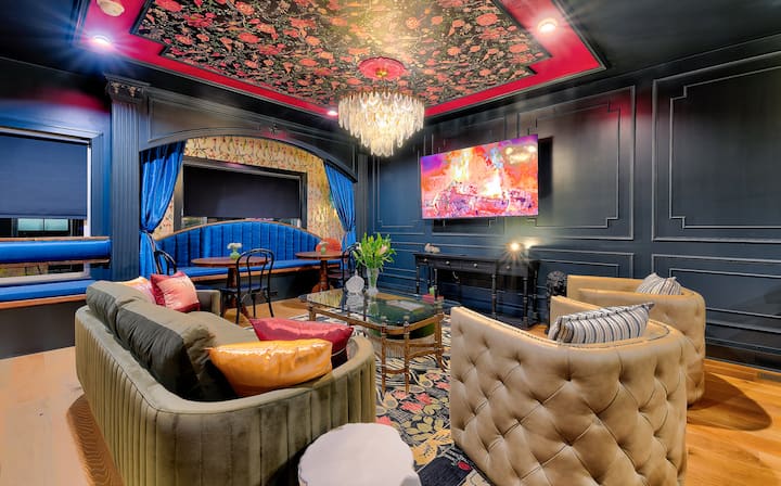 Speakeasy  4 Bedroom Home - Hot Tub - Game Room! - Nashville, TN