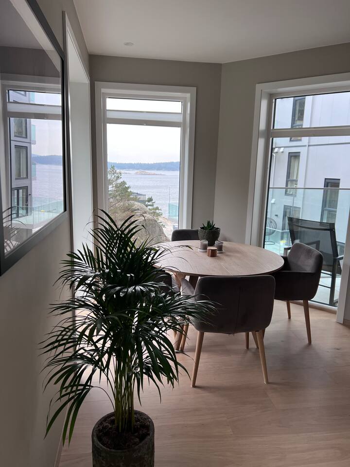 Kanalbyen/rett Ved Sjøen - Kristiansand