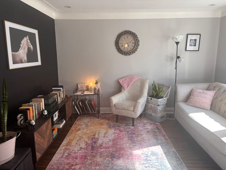 Updated Cottage Style Home - London, Ontario