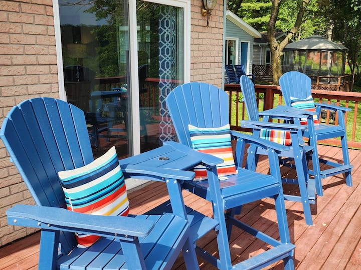 Henderson Hideaway - New Lakefront Listing 2025 - Rifle River Recreation Area, Lupton