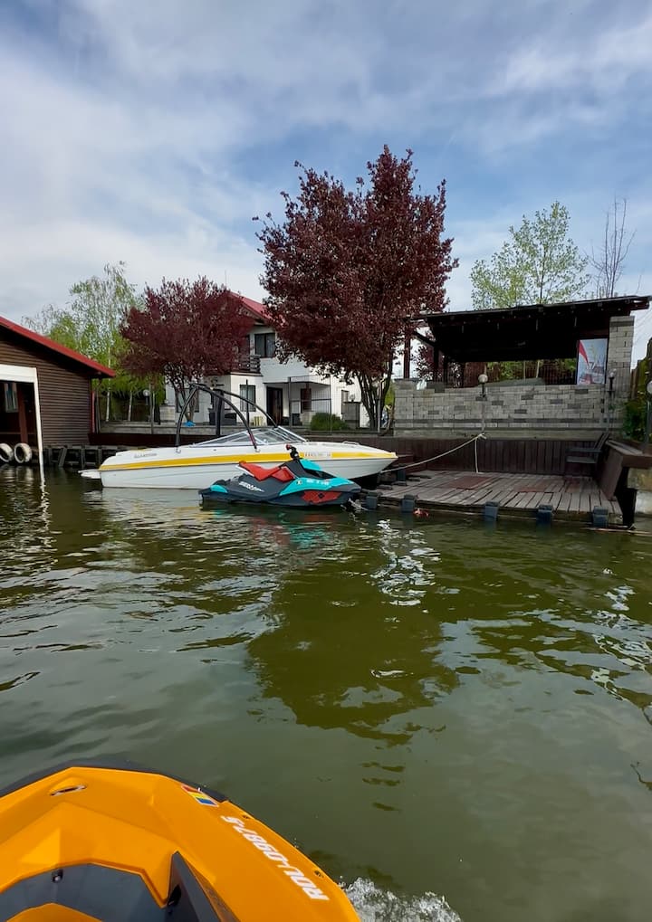 Vila Cu Piscină Pe Lacul Snagov (Vila 4 Lac Snagov - Cornu