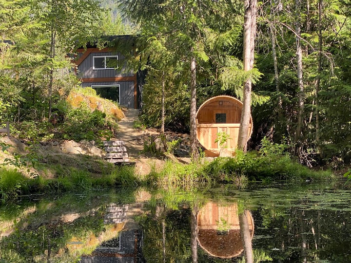 Ymir Pond View Guest House & Sauna - Salmo