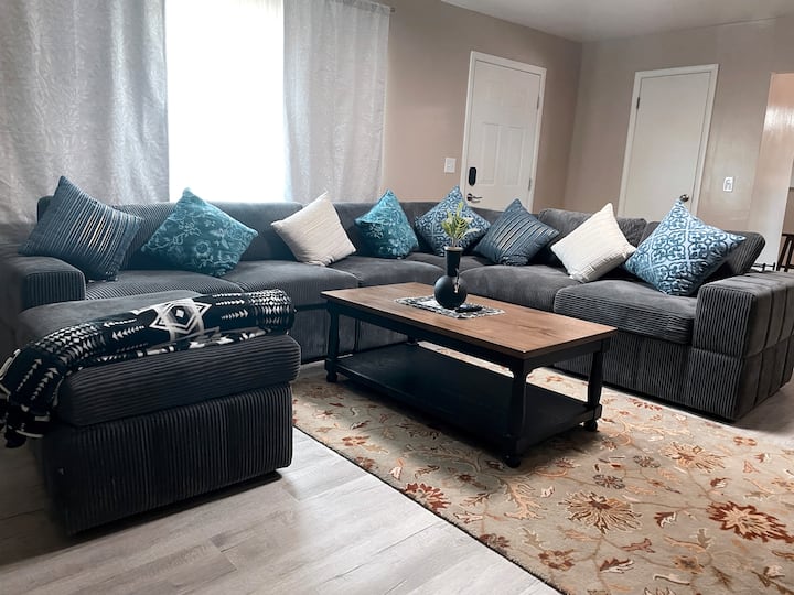 Desert Hideaway - 3 Bdrm 2 Bath - Vernal, UT