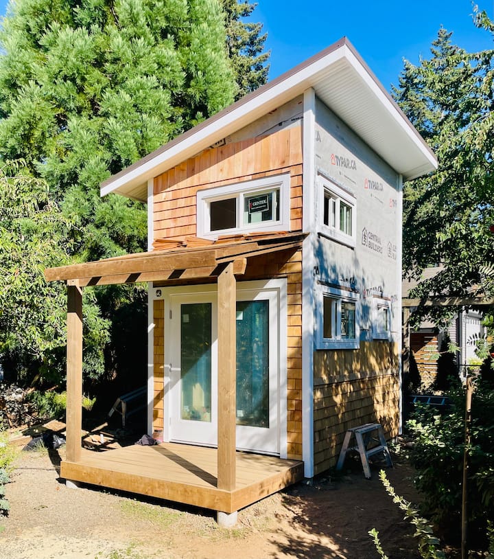 Tiny Garden Suite - Cumberland