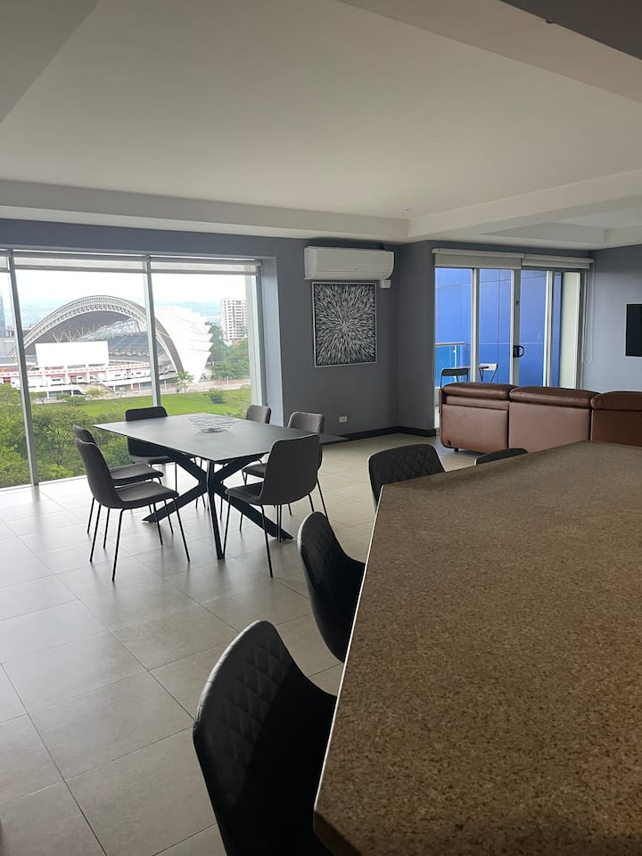 Apartamento En La Sabana - San José