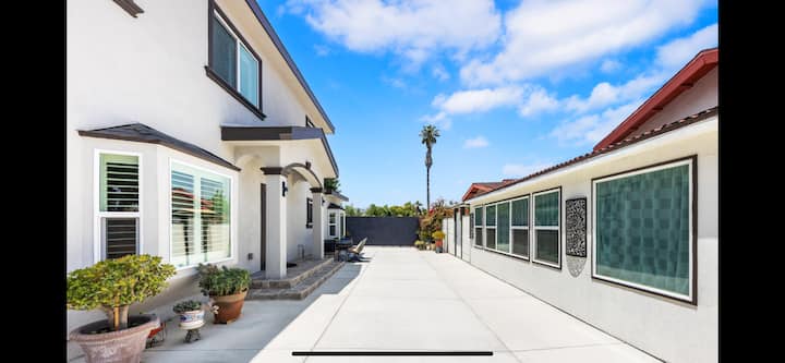 罗兰岗新墅 - Rowland Heights, CA