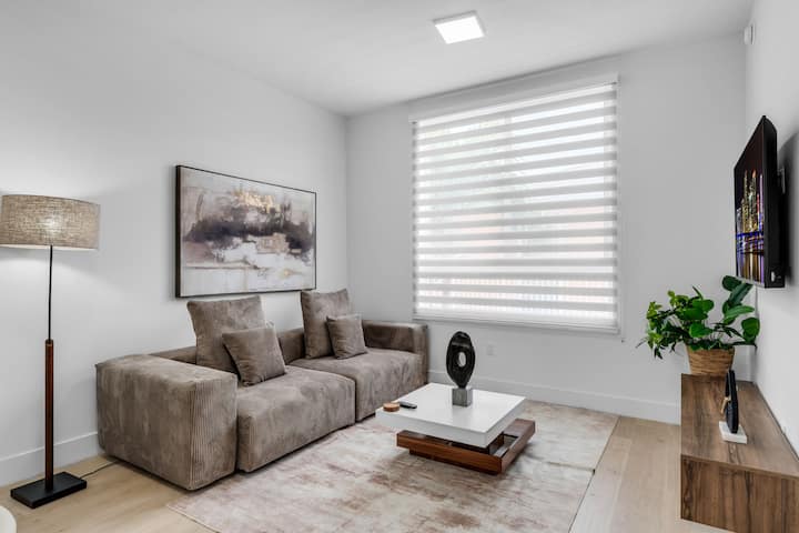 New Unit Modern 2br/2ba In Miami #204 - Key Biscayne, FL