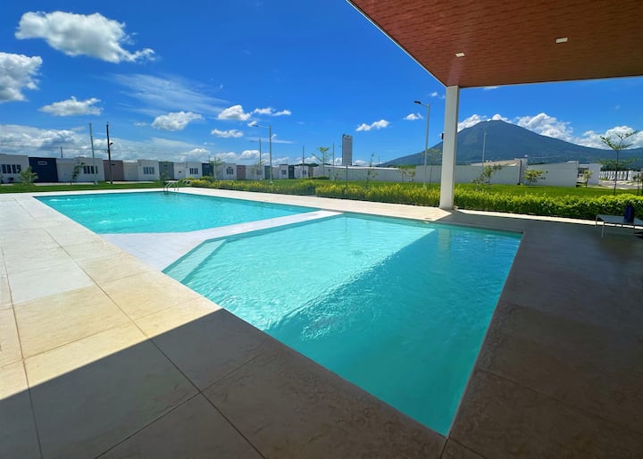 Casacampos: Secure Vip Stay | Heart Of San Miguel - El Salvador