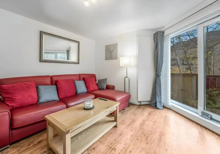 The Briery Home - Leith