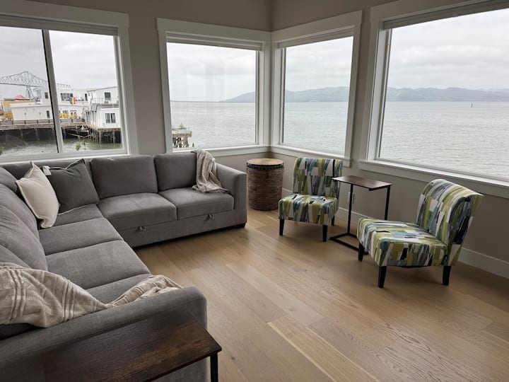 Pier 11 Vista - Astoria, OR