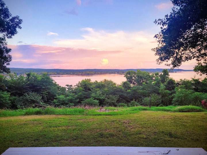 The Hudson Hideaway - Lake Hudson, OK
