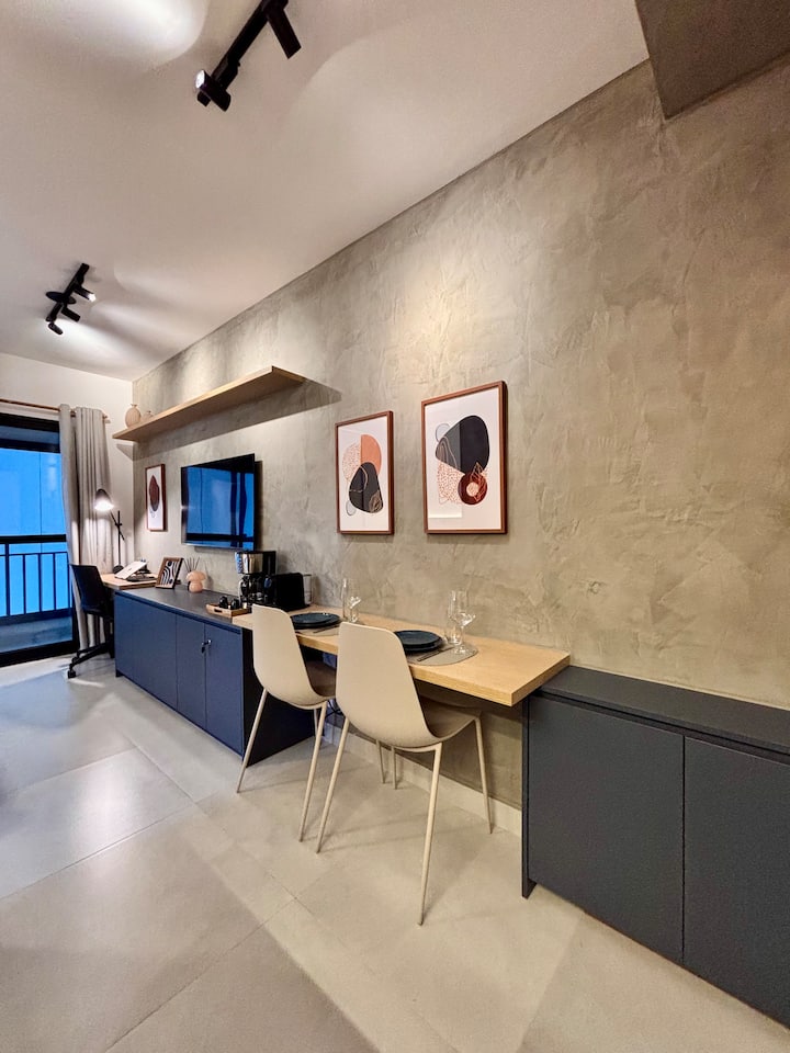 Studio Com Espaço De Trabalho Em Pinheiros Jardins - Pinheiros