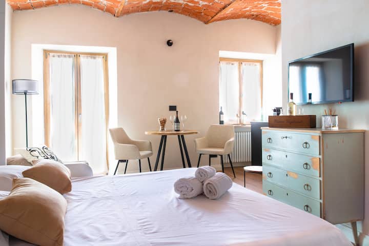 La Morra Centro - Barolo Apartment - Bra