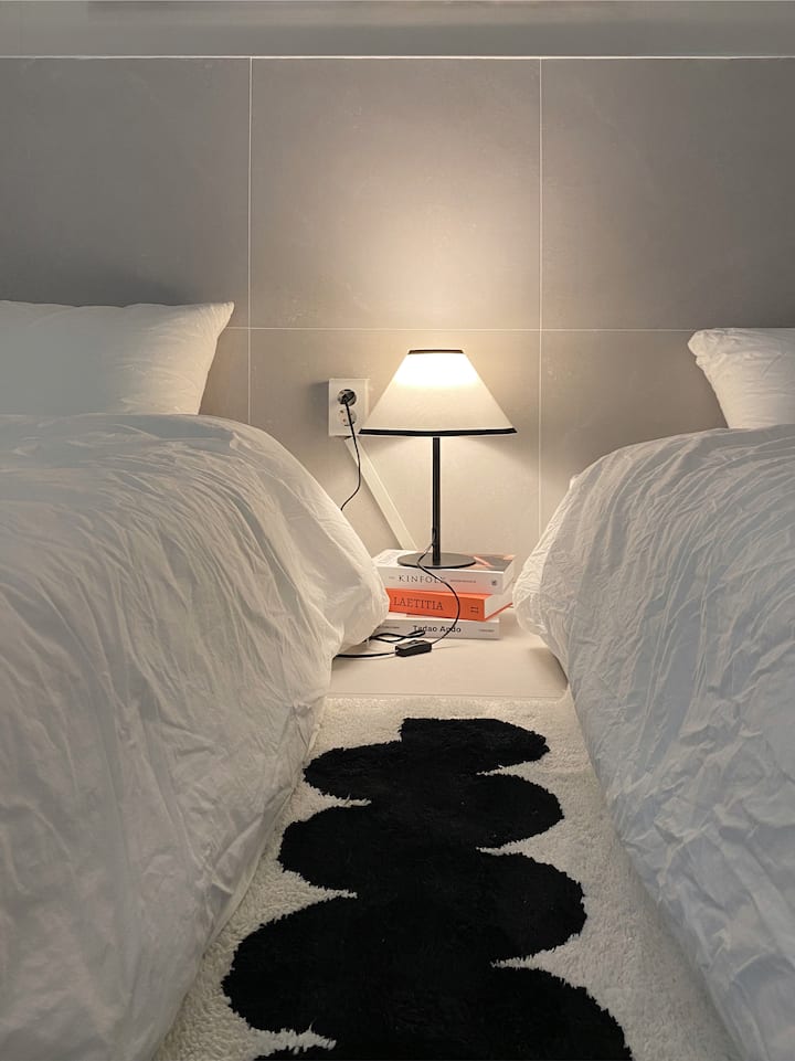 [온유정원] 광안리 단층 독채 / 침실3/침대5/ - Busan