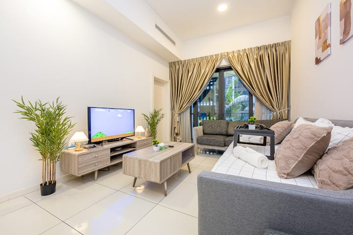 ~ Garden In A City ~ Balcony 2br + Free Parking - Ampang Jaya