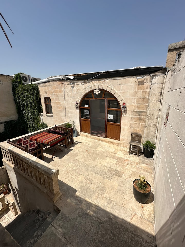 Tarihi Konak İBiş Karahantepe - Şanlıurfa