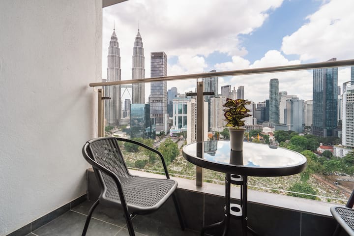 Legasi|klcc View|10minwalktoklcc|ps4|boardgames - Sabah