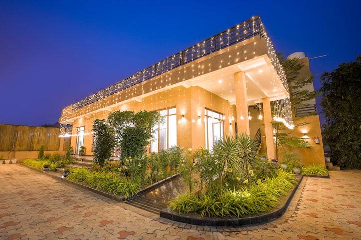 Palm Tree Villa | Nature Retreat - Ramnagar