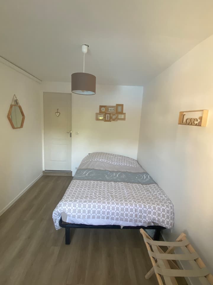 Une Chambre Cosy Avec Jardin - Le Thor