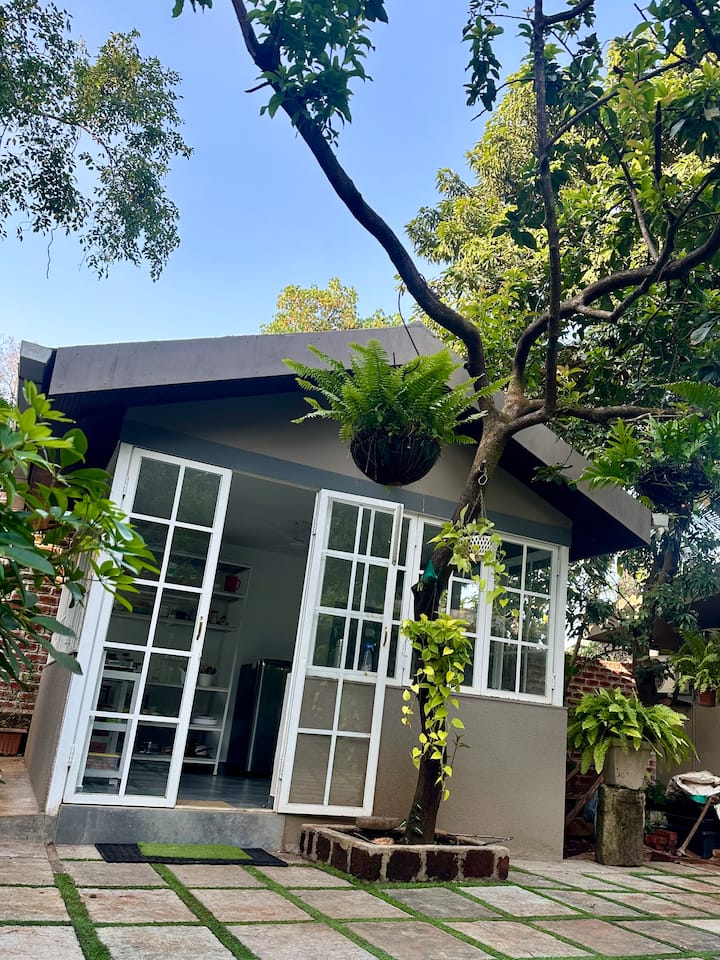 The Sanctuary | Garden Room With Courtyard Dining - Lonavala