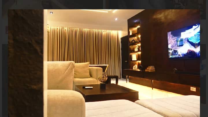 Cozy 2br Near Wuse 2•fast Wi-fi +24/7 Power - Abuja