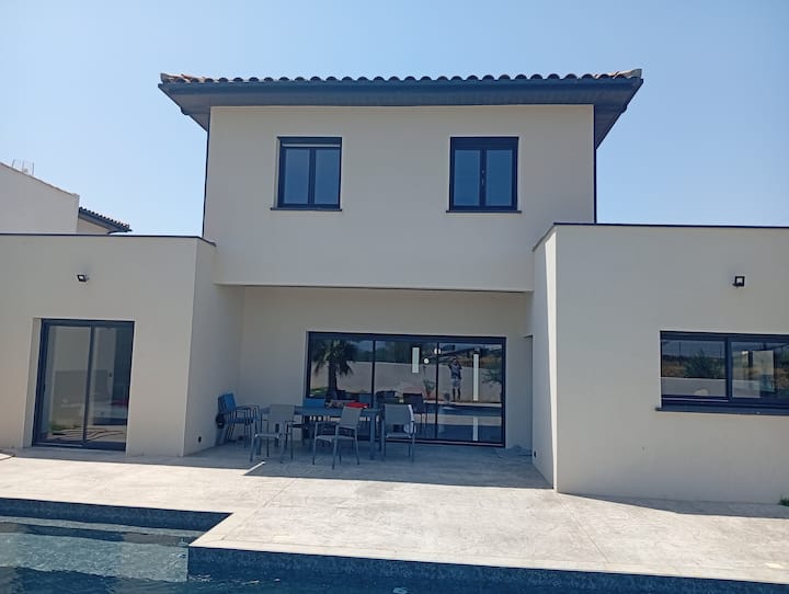Villa T5 - France