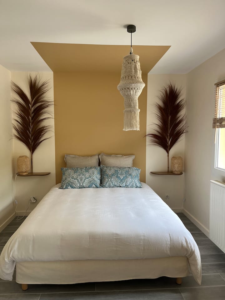 Studio Meublé, Chambre 2 Personnes/ Gîte - Saint-Lattier